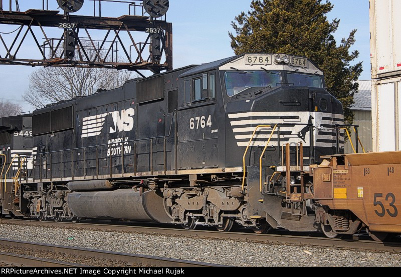 NS 6764